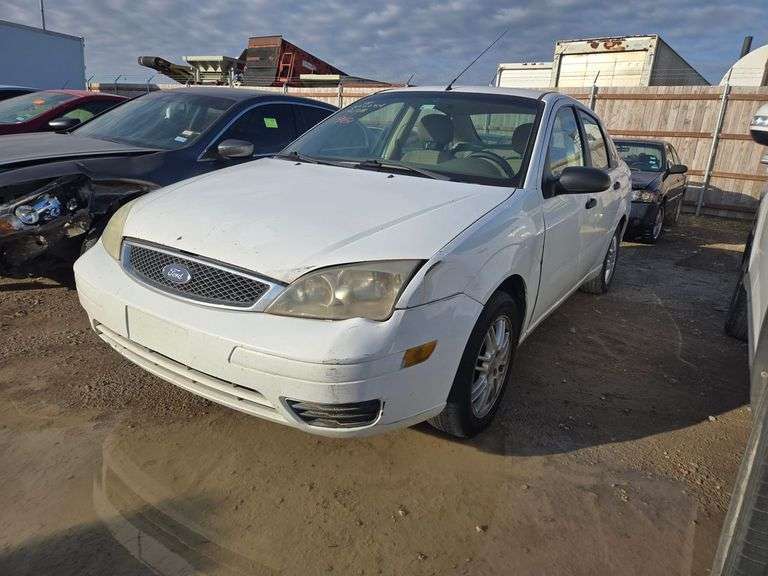 SALVAGE-2007 FORD FOCUS - Peak Auto Auctions