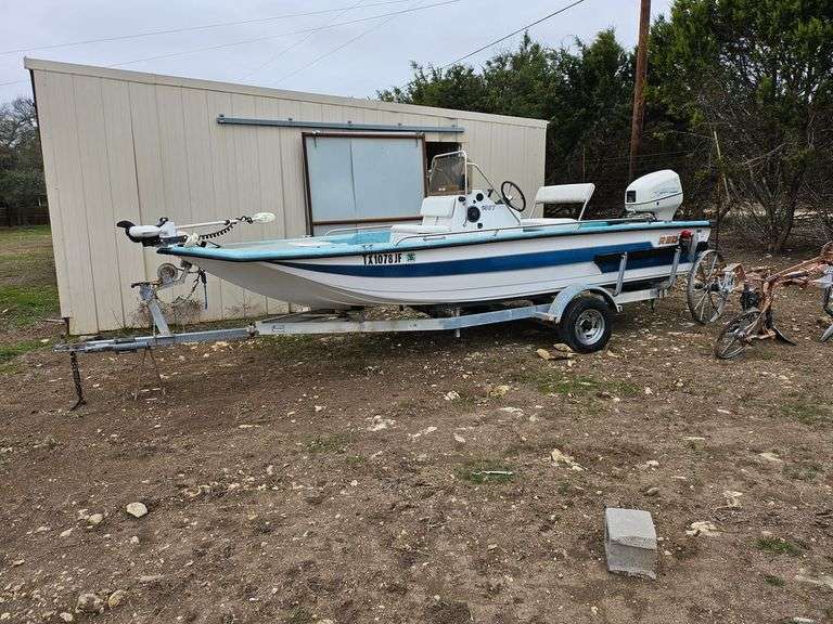 1999 REDFIN CENTER CONSOLE - Peak Auto Auctions