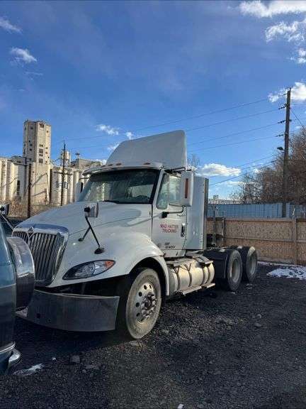 2011 INTERNATIONAL LF677 - Peak Auto Auctions