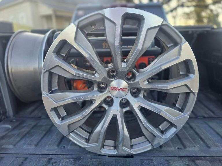 2023 GMC-SET 22" FACTORY RIMS - Peak Auto Auctions