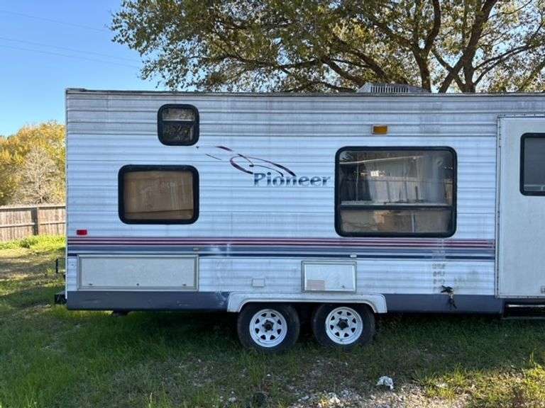 2004 FLEETWOOD FOLDING TRAILERS - Peak Auto Auctions