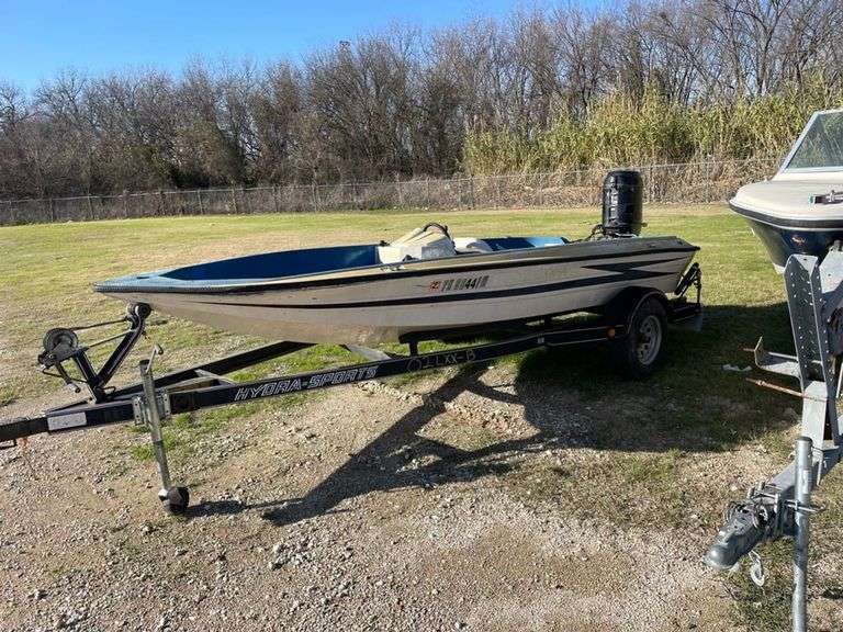 2000 HYDRA SPORT BOAT - Peak Auto Auctions