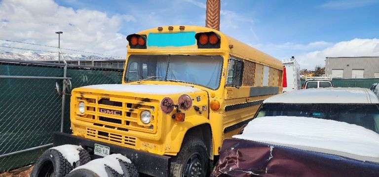 1985 GMC 6000 - Peak Auto Auctions