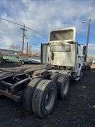 2011 INTERNATIONAL LF677 - Peak Auto Auctions