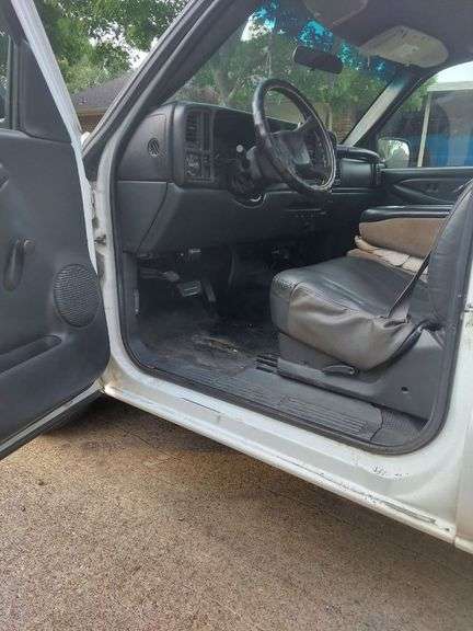 Clean title - 2002 CHEVROLET SILVERADO - Peak Auto Auctions