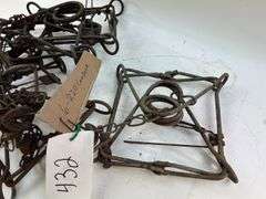 (6) 220 Conibear Traps - Peterson Land & Auction LLC