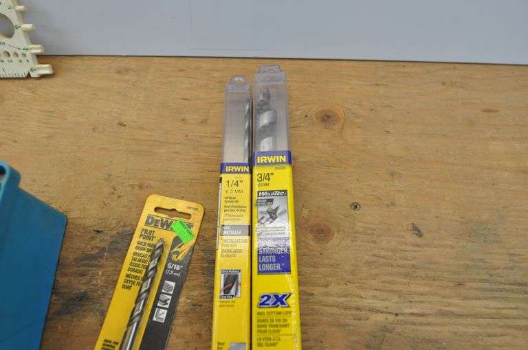 Assorted Drill Bits - Peterson Land & Auction LLC