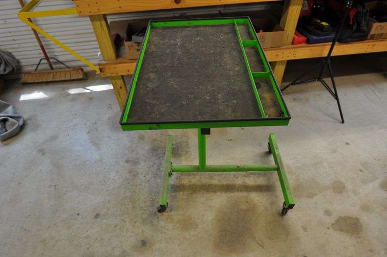 Adjustable Height Rolling Work Tray (green) - Peterson Land & Auction LLC