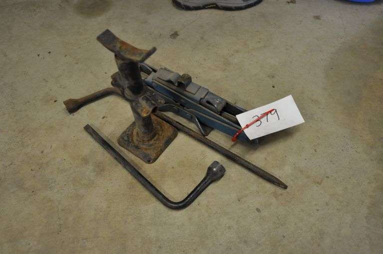 Tire Irons & Car Jacks - Peterson Land & Auction LLC
