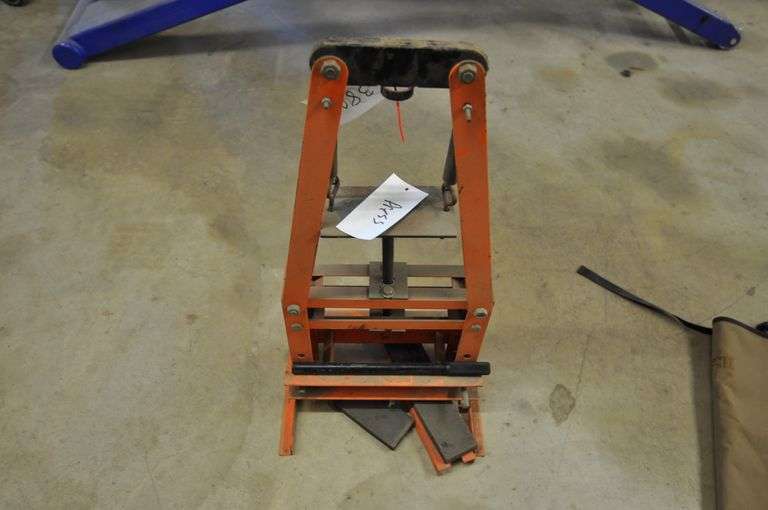 Bench-top Press - Peterson Land & Auction LLC