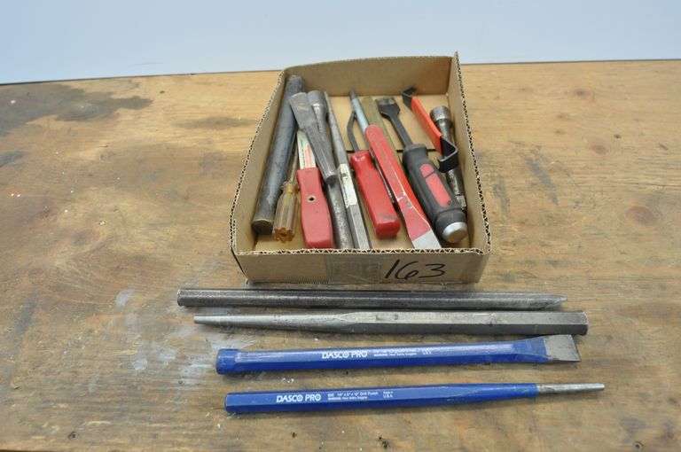 Misc Punches, Chisels, Pry Tools - Peterson Land & Auction LLC