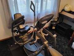 Octane Fitness xR6ce Seated Elliptical - Peterson Land & Auction LLC
