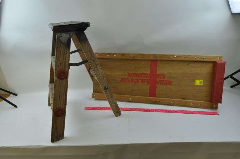 Floor Creeper & Step Ladder - Peterson Land & Auction LLC