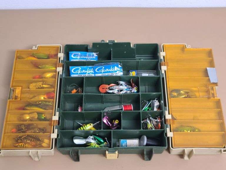 Plano Tackle Box with Lures, Spinners, Hooks, Tackle - Prime Time ...