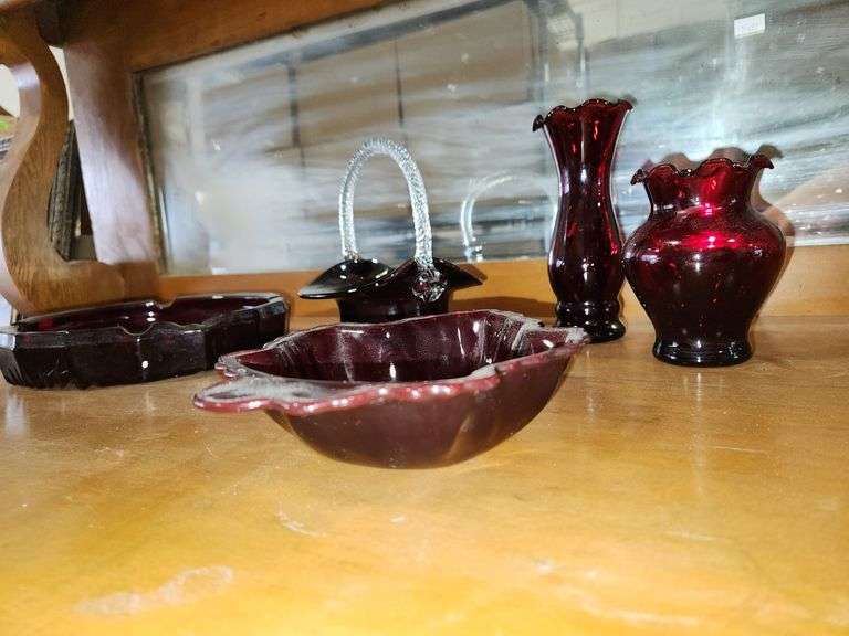 Ruby Red Glassware - Prime Time Auctions, Inc.