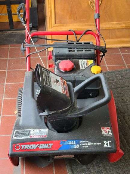 Troy Bilt Squall 2100null