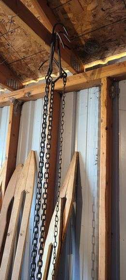 Game Hooks and Chains - Prime Time Auctions, Inc.