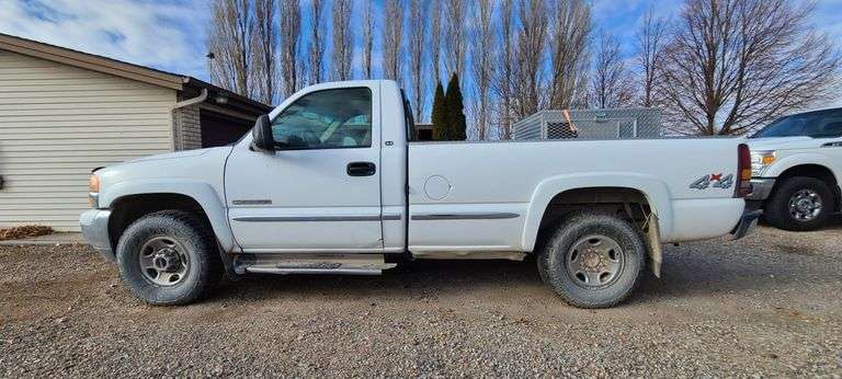 2000 GMC Sierra - Prime Time Auctions, Inc.