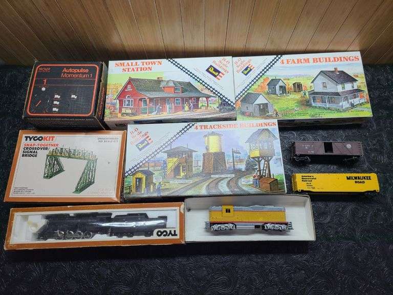 Tyco Model Trains, Snap Together Kit, Troller Transistorized Autopulse ...