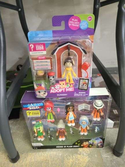 Hiding in Plain Sight Figures, Adopt Me Playset - Prime Time Auctions, Inc.