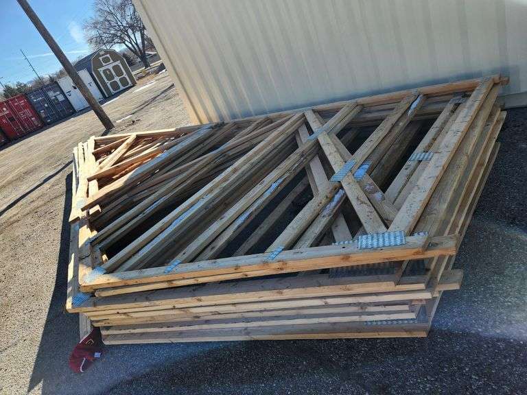 Stack of 14) Full Trusses 2) .Half Trusses - Prime Time Auctions, Inc.