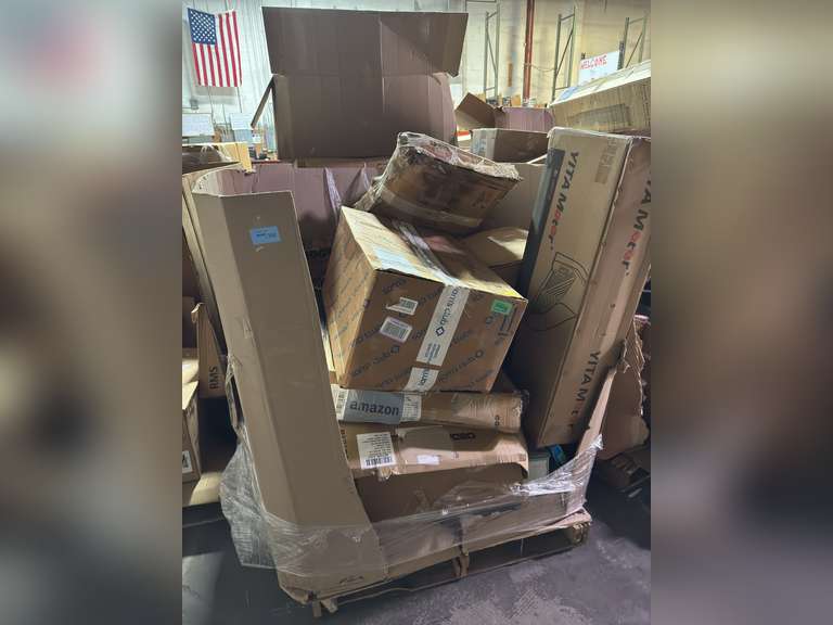 Pallet of mixed items 100 - Quarter Price