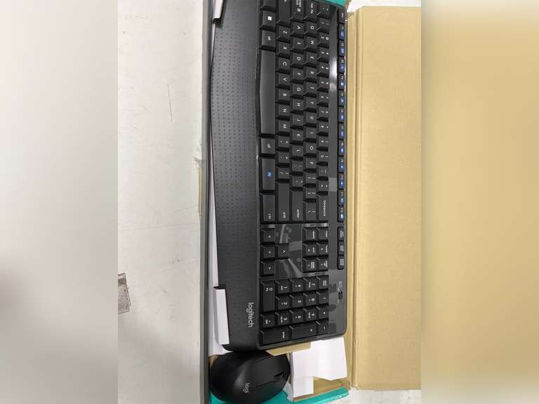 Logitech - MK345 Wireless Ergonomic Membrane Keyboard and Mouse Bundle ...
