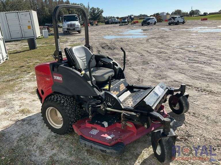 2014 Toro Groundsmaster 7210 72in Deck Zero Turn Mower - Royal Auction ...