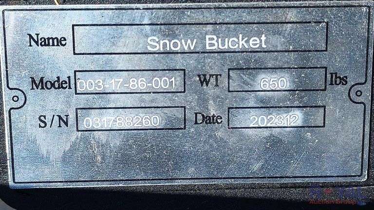 2023 Greatbear 003-17-86-001 86in Snow Bucket Skid Steer Attachment - Royal Auction Group