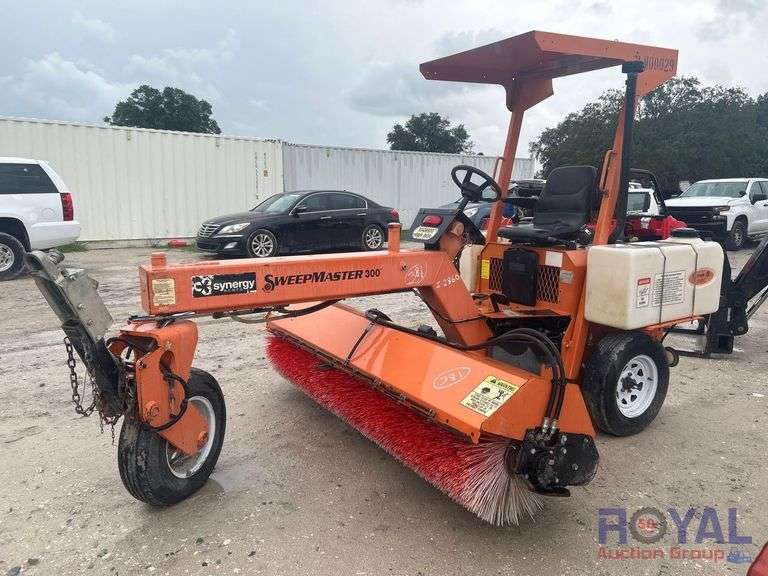 2015 Laymor SM300 Sweepmaster Towable 3 Wheel - Royal Auction Group