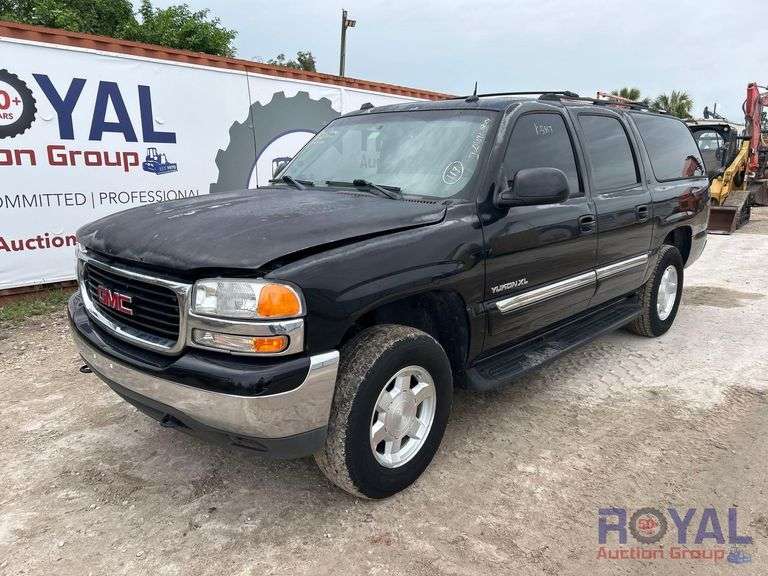 2004 GMC Yukon XL 4x4 SUV - Royal Auction Group