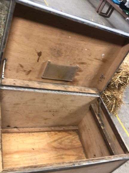 Tack Box - Rogers Community Auction Inc.