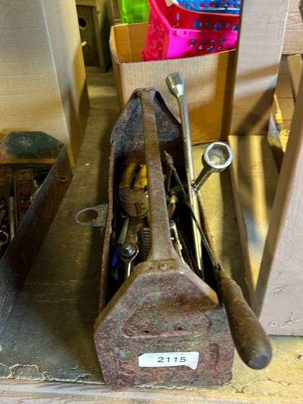 Metal Tool Box w/ Tools - Rogers Community Auction Inc.