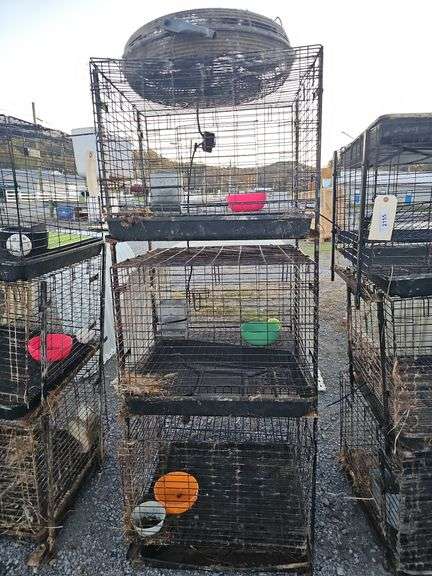 Triple Stack Rabbit Cage - Rogers Community Auction Inc.