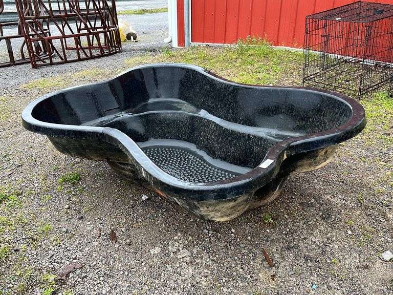 5' x 3' Pond 18" Deep - Need Patched - Rogers Community Auction Inc.