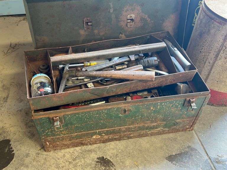 Tool Box w/ Tools - Rogers Community Auction Inc.