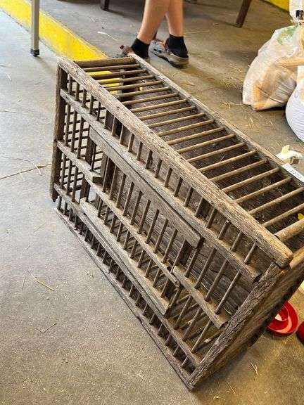 Chicken Crate - Rogers Community Auction Inc.