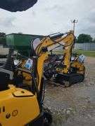 Infront YFE18 Mini Excavator - Rogers Community Auction Inc.