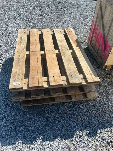 3 Heavy Duty 3'x4' Pallets - Rogers Community Auction Inc.