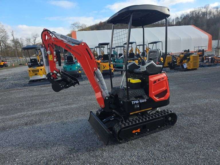 TPM TPM-18BS Mini Excavator w/ Pilot Controls and Hyd. Thumb - Rogers ...