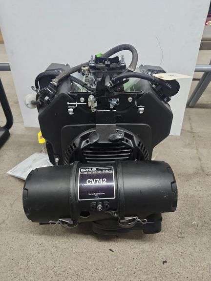KOHLER COMMAND PRO CV 742 - Rogers Community Auction Inc.