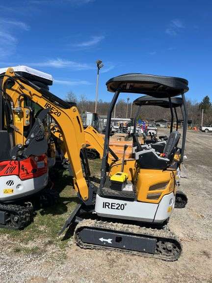 IRE 20 Mini Excavator w/ Kubota Diesel Engine, Hyd. Thumb - Rogers ...