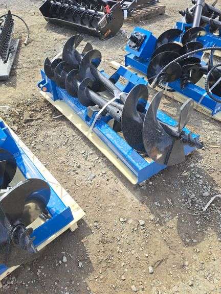 Giyi Auger Atachment w/ 8", 12" & 16" Bits - Rogers Community Auction Inc.