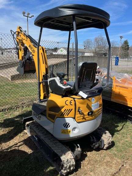 IRE 20 Mini Excavator w/ Kubota Diesel Engine, Hyd. Thumb - Rogers ...