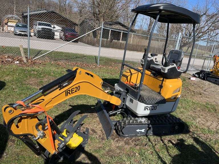 IRE 20 Mini Excavator w/ Kubota Diesel Engine, Hyd. Thumb - Rogers ...