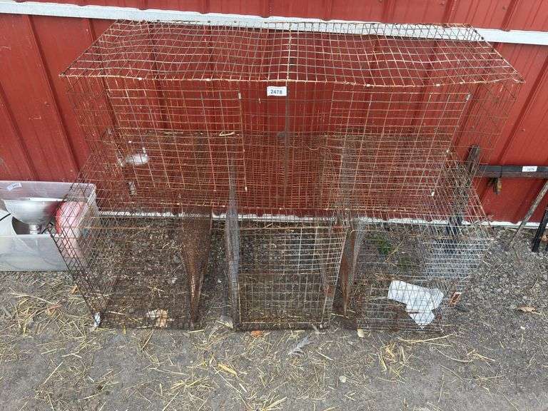 Stack of Cages - Rogers Community Auction Inc.