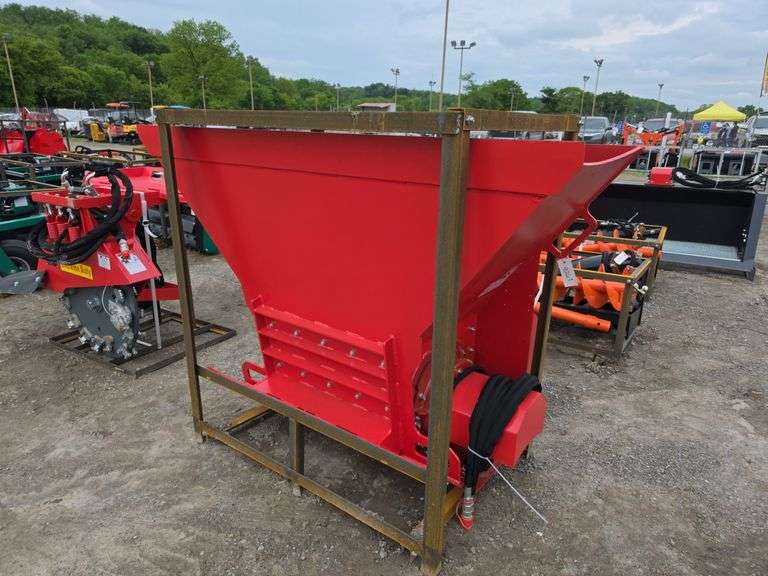 Raytree RMBC72 Skid Loader Block Crusher - Rogers Community Auction Inc.