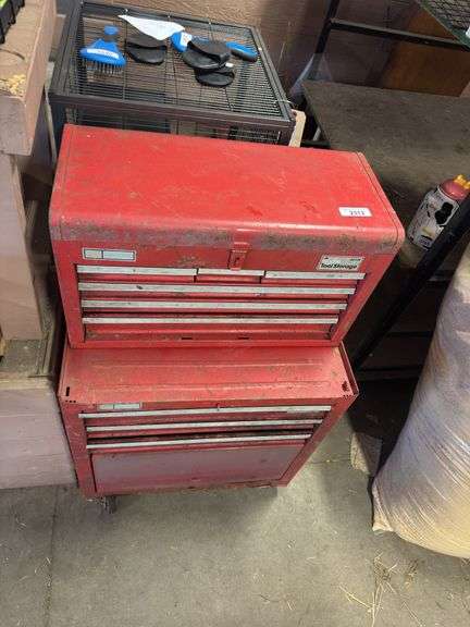 Red Tool Box - Rogers Community Auction Inc.