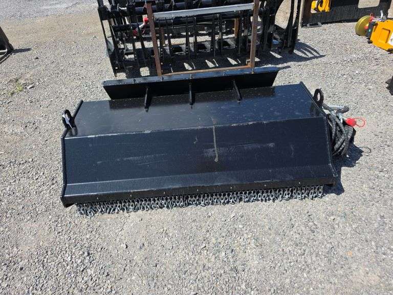 Future Skid Loader Flail Mower - Rogers Community Auction Inc.