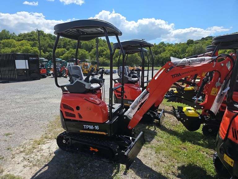 TPM TPM-16 Mini Excavator W/ Blade, Thumb & Pilot Controls - Rogers ...